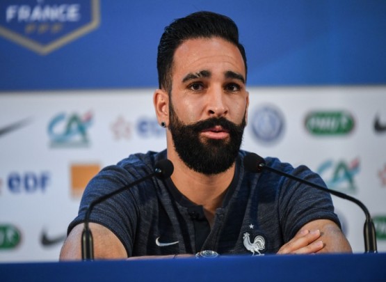 Dünya çempionu komanda yoldaşlarının adlarını bilmir